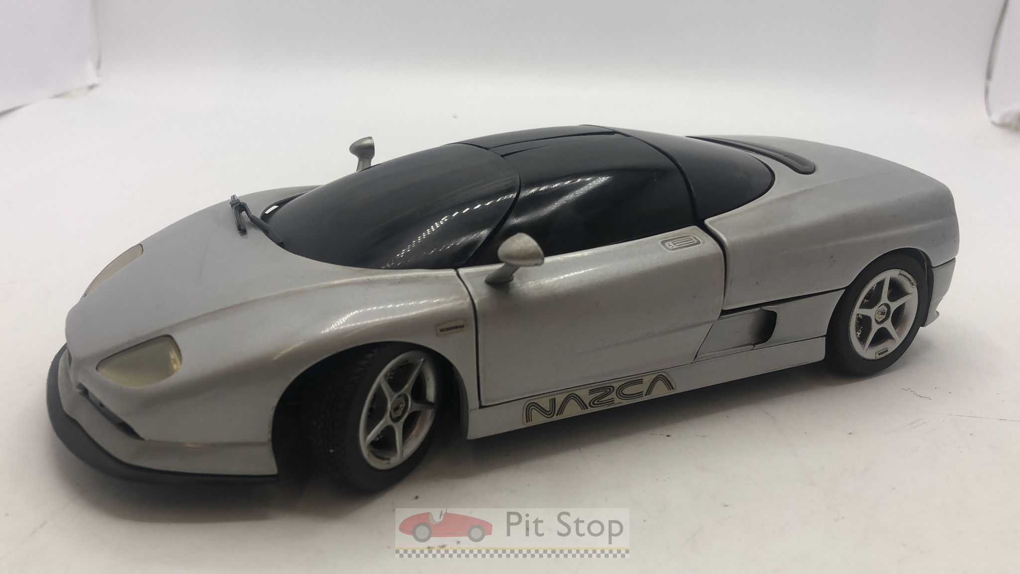 Revell BMW Italdesign Nazca M12 1991 1/18. No box, il portello ...