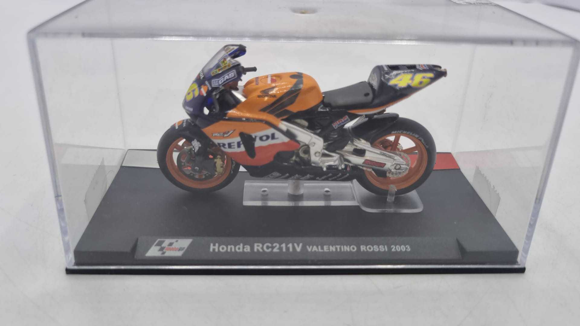 Honda RC 211V Valentino Rossi 2003 1/24