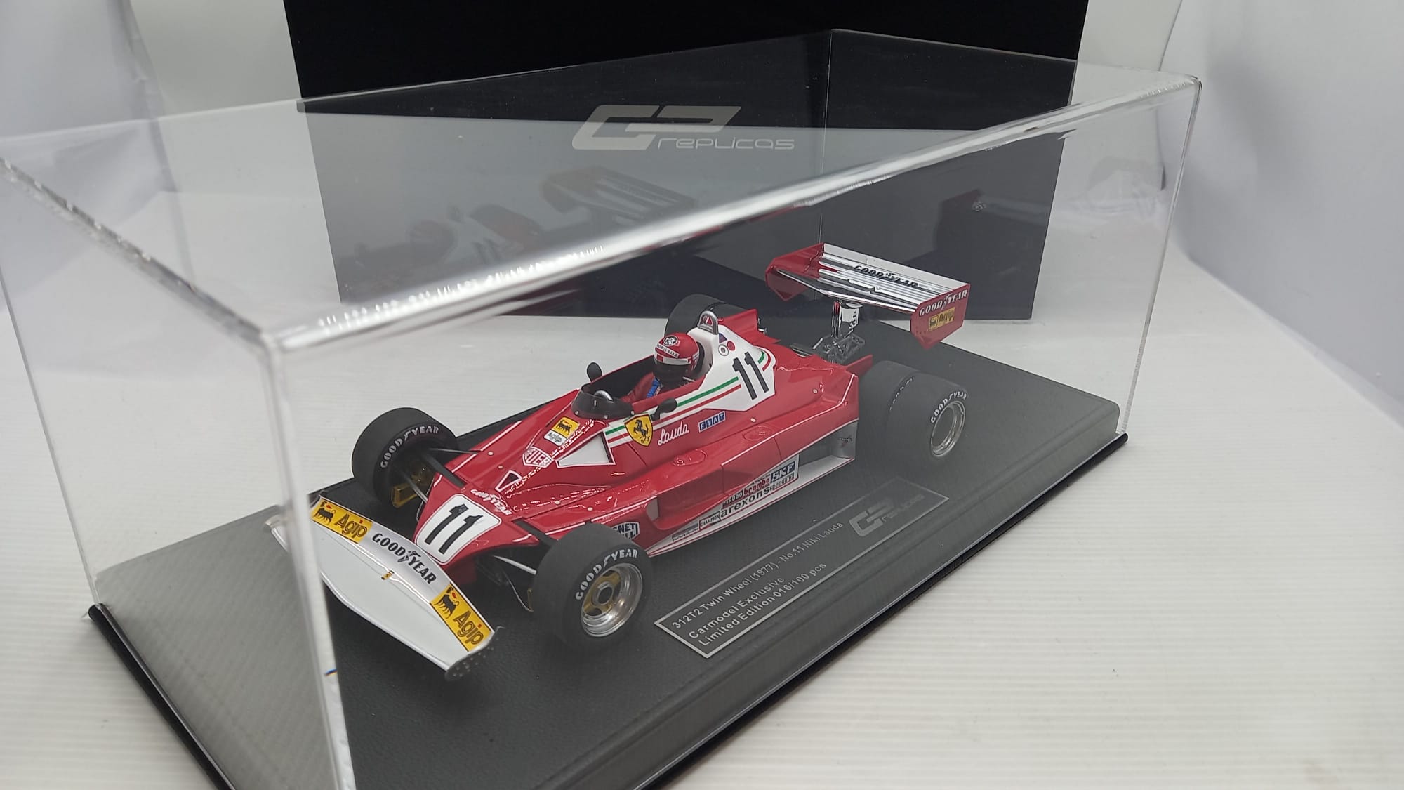 GP014FWD GP Replicas Ferrari 312 Twin Wheel Niki Lauda 1977 1/18, lim. ed. 100 pz