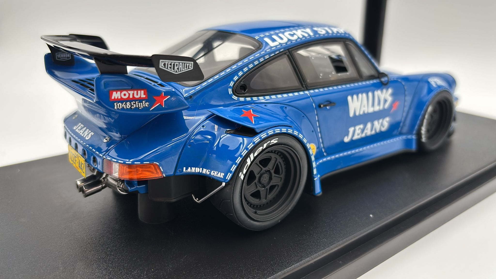GT448 GT Spirit Porsche 911 964 RWB Osho 1993 1/18