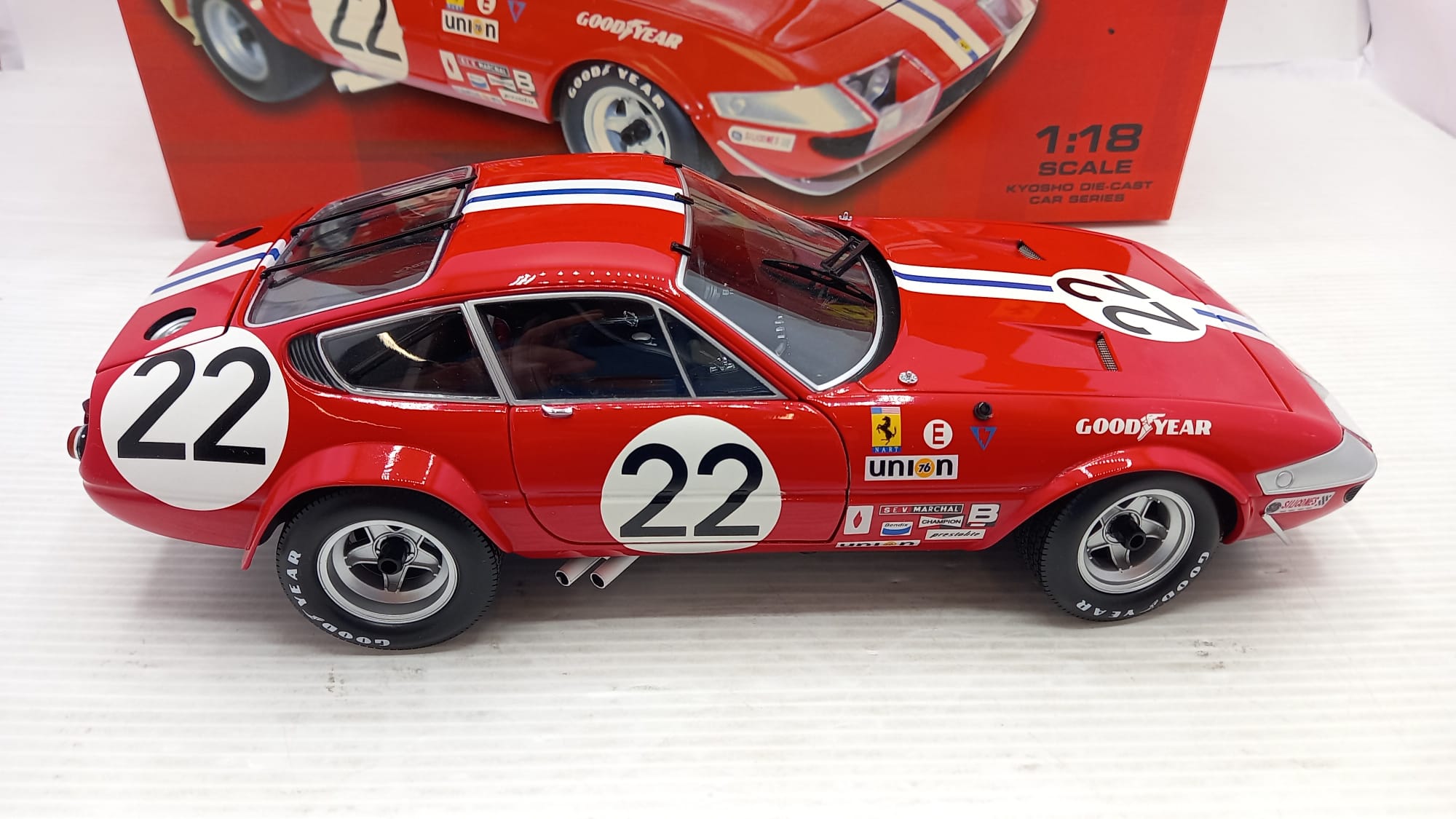 08164B Kyosho Ferrari 365 GTB/4 Daytona Competizione 1/18
